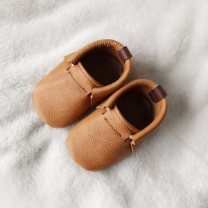 Simple Leather Baby Shoe Pattern for Leathercrafters - Baby & Toddler ...