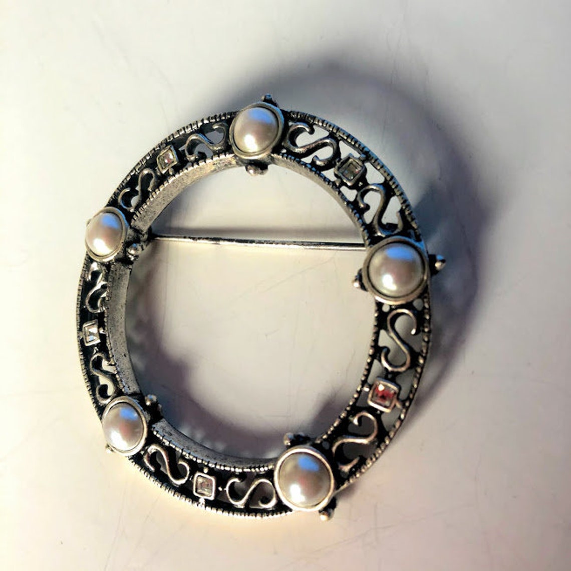 Anne Klein Brooch With Pearl. - Etsy