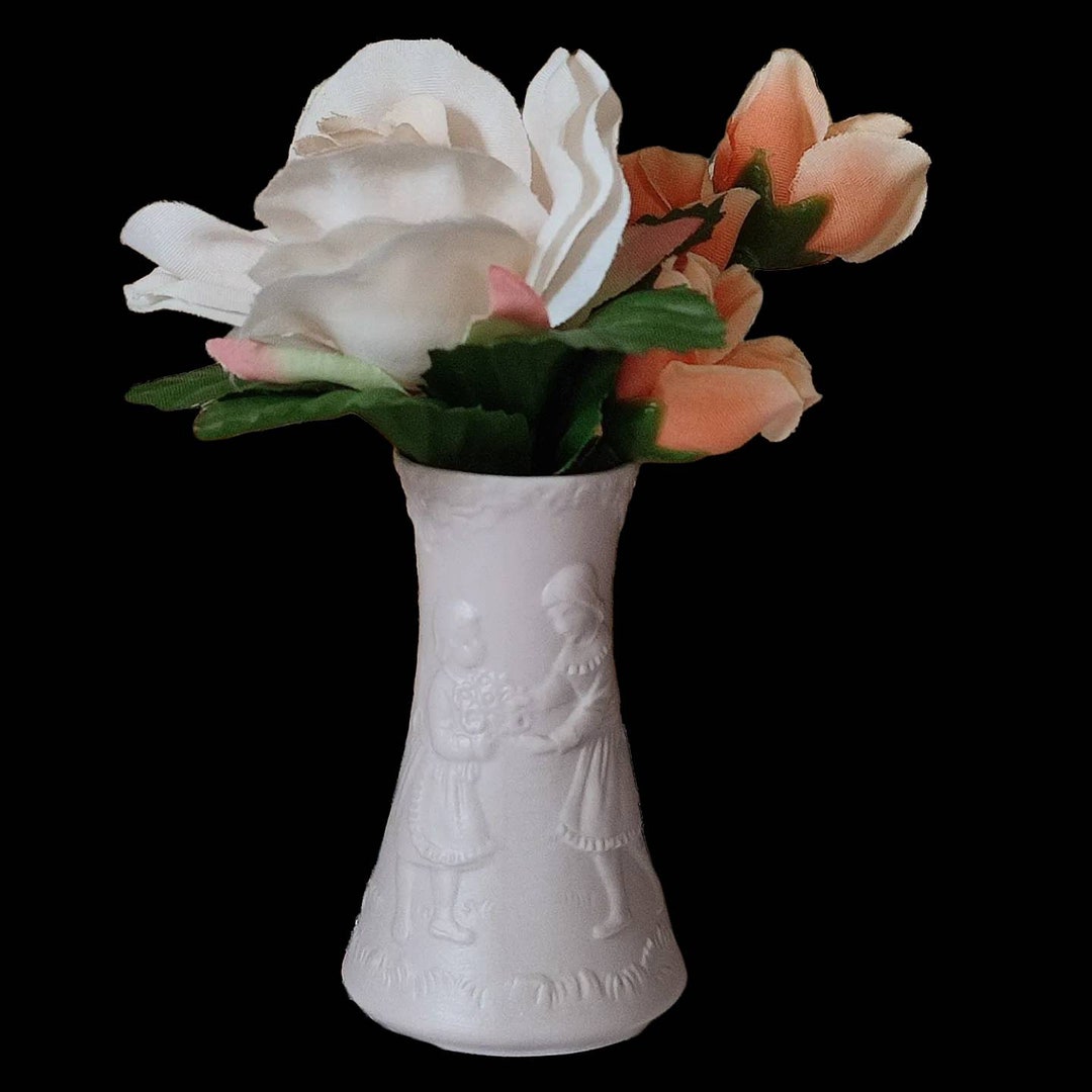 Vintage Lladro Bud Vase Porcelain Pale Pink Rare - Etsy