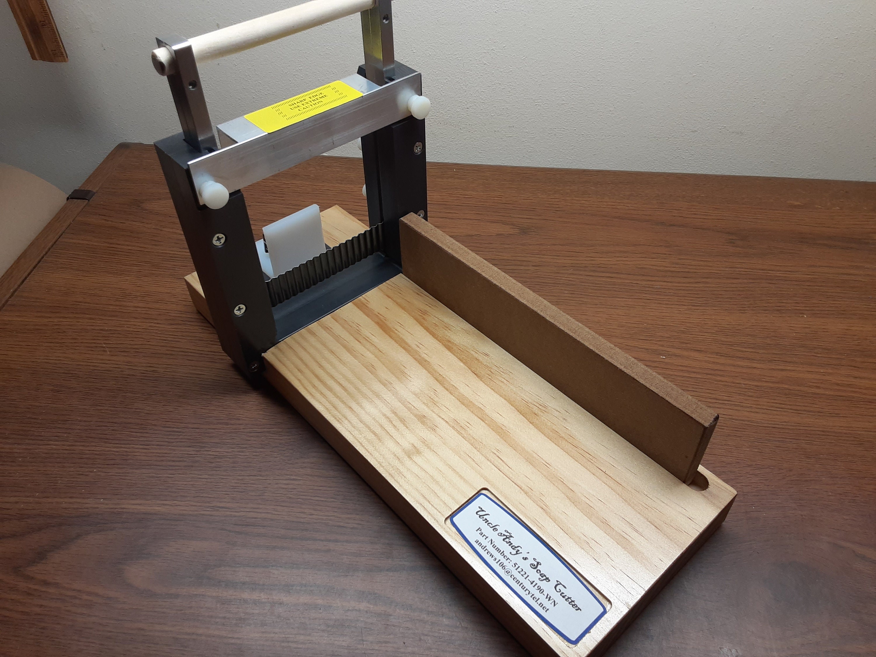 Uncle Andy's Soap Cutter - WIDE Wavy and Straight Blade Soap Loaf ...