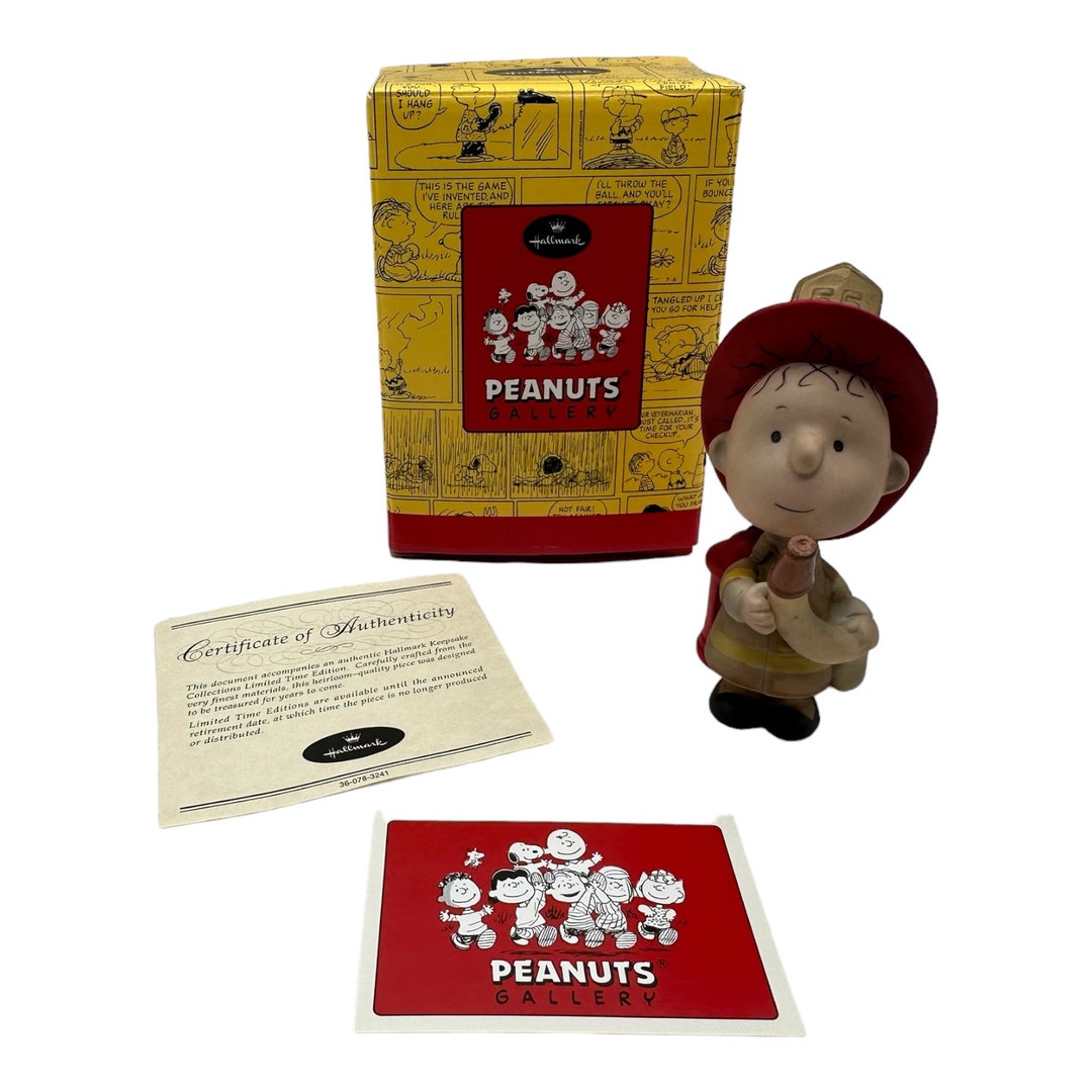 2001 Hallmark Peanuts Gallery Pigpen Fire Fighter Fireman Figurine W ...