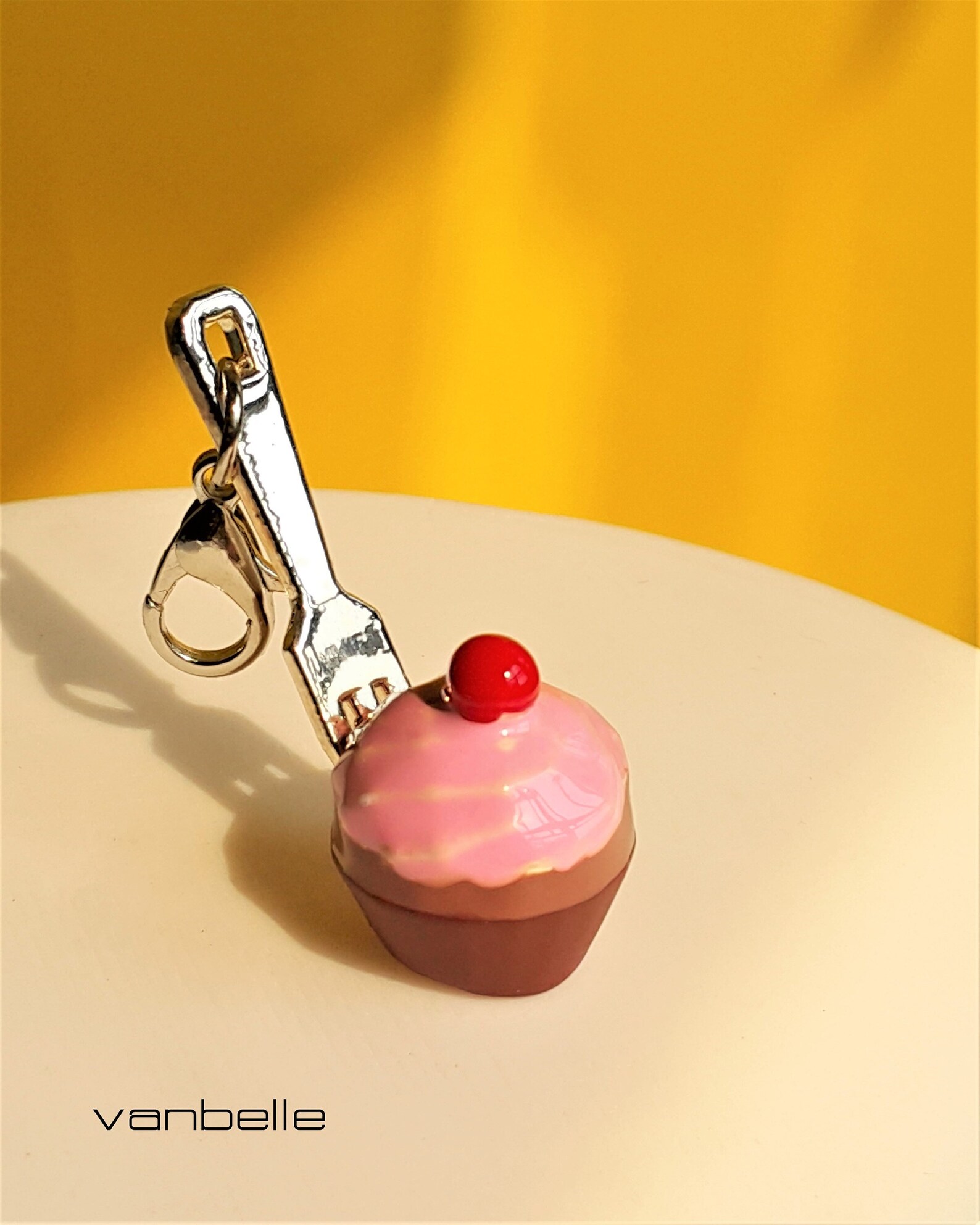 Arcane Cupcake Gun Buddy Handmade/ Fan Made Valorant - Etsy