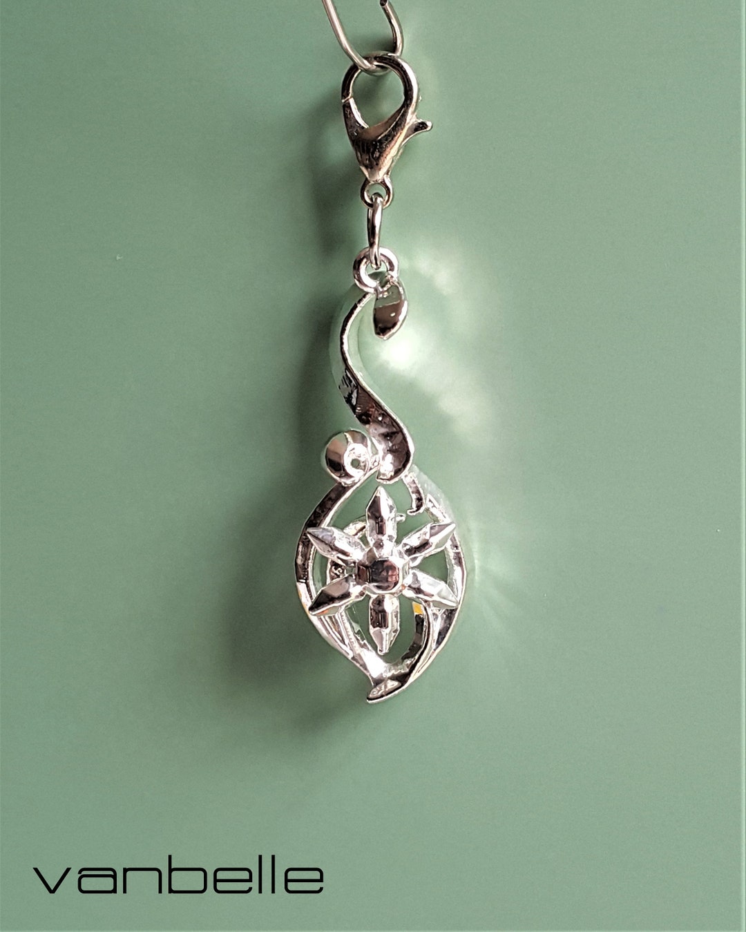 Elven Gun Buddy , Handmade/ Fan Made Valorant Inspired Kawaii Charm ...