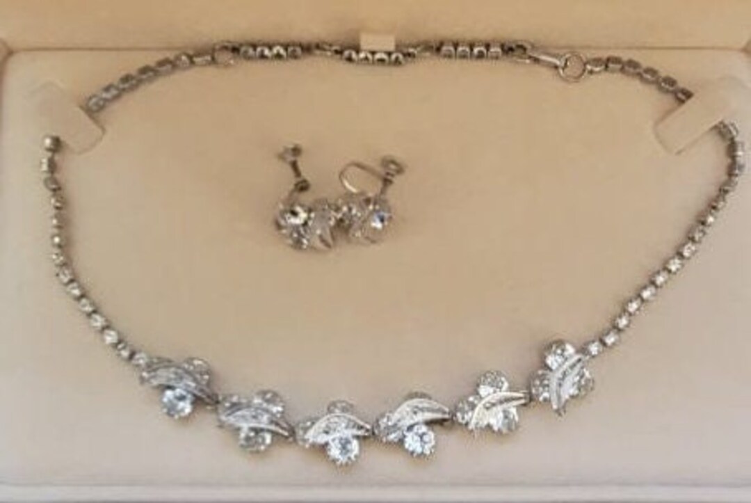 Vintage Jay Flex/jay Kel Sterling White Rhinestone Necklace and ...