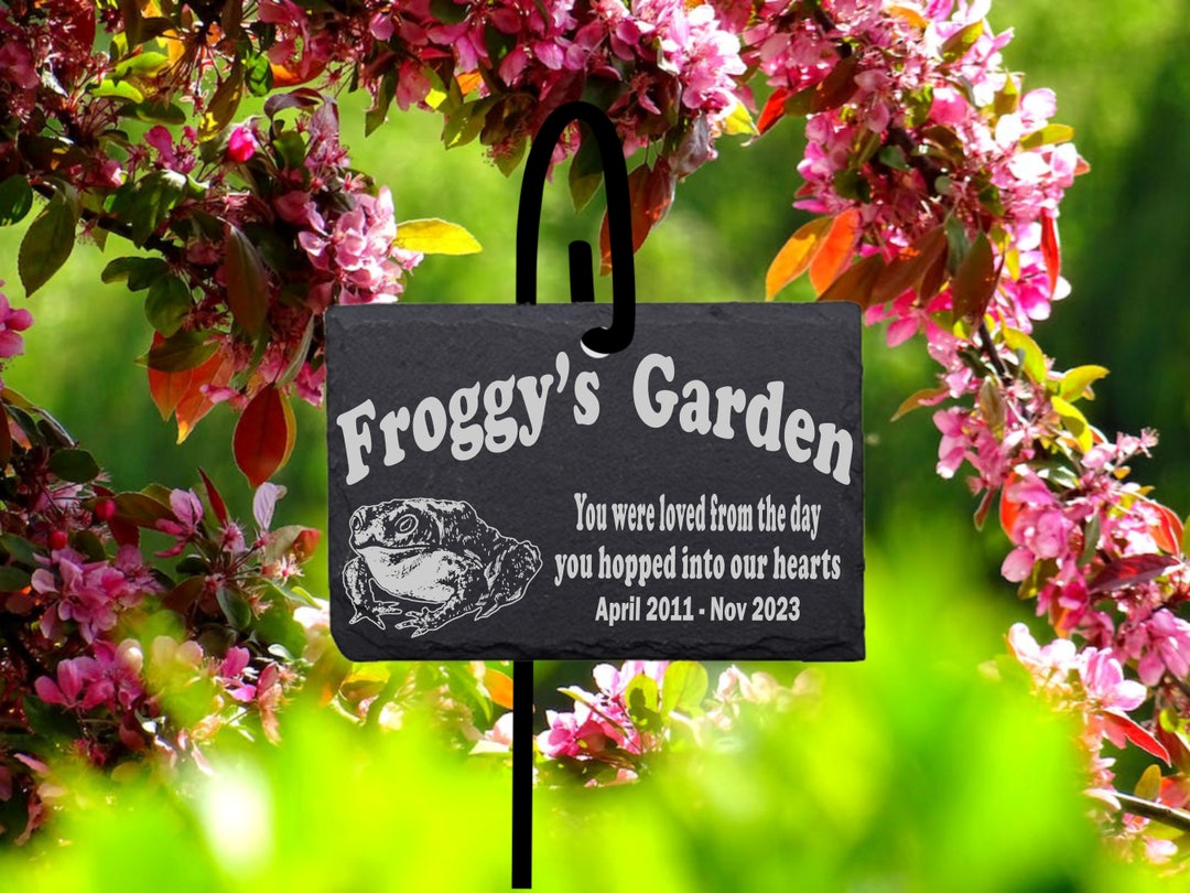 Toad Frog Memorial Sign Marker SLATE Curved Text With Shepherd's Hook ...