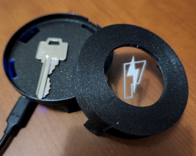 Pivault - Wifi Internet Connected Lockbox for Chastity Keys From ...