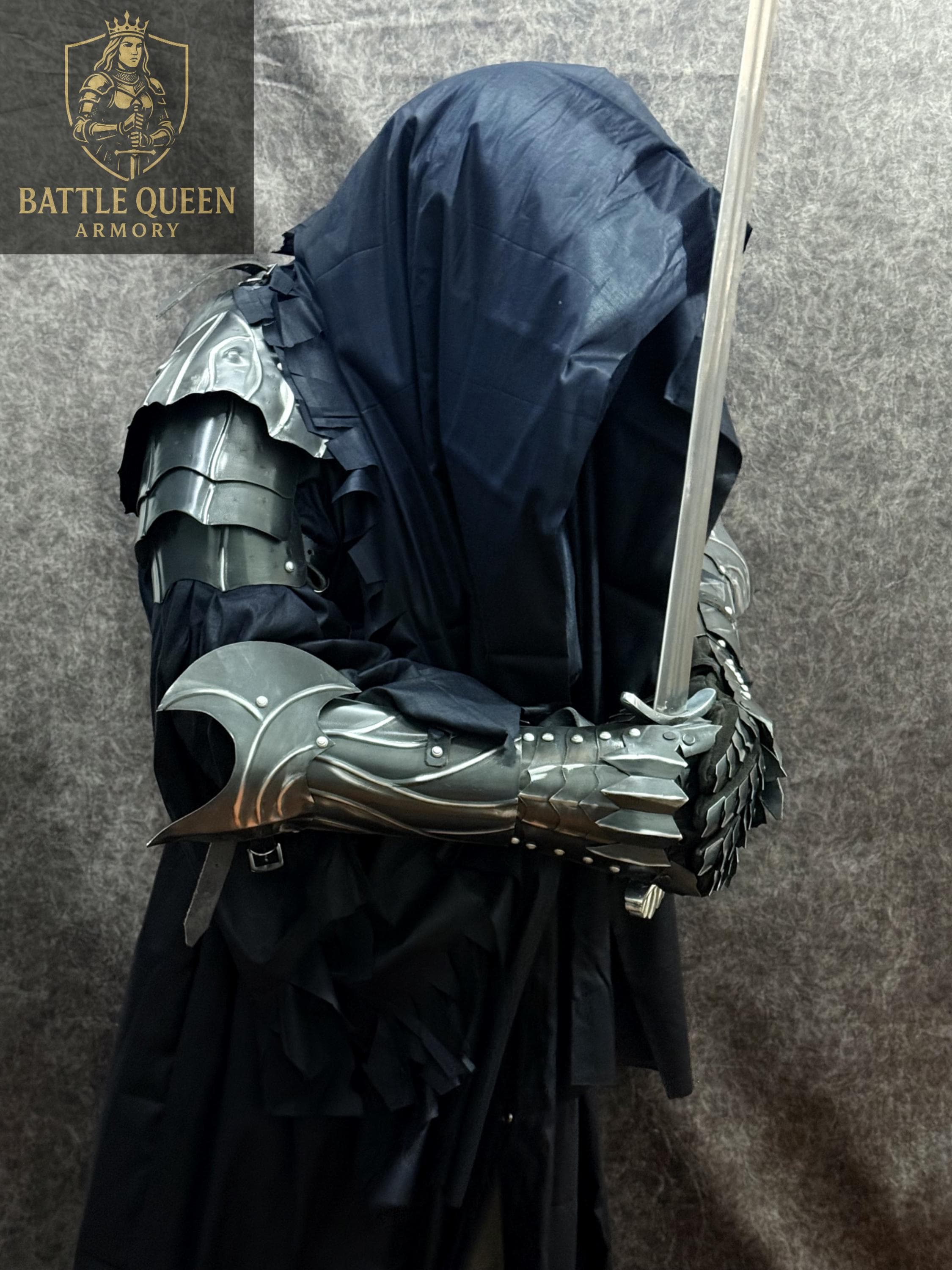 Nazgûl Ringwraith Costume: Dark Rider Robes, Gauntlets & Cloak - Etsy