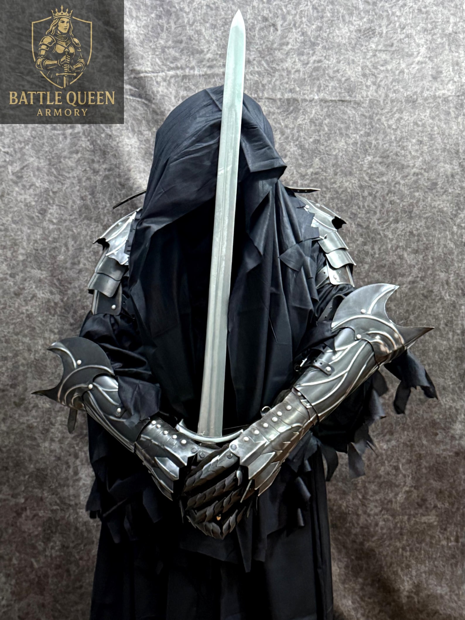 Nazgûl Ringwraith Costume: Dark Rider Robes, Gauntlets & Cloak - Etsy