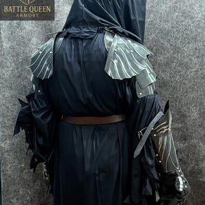 Nazgûl Ringwraith Costume: Dark Rider Robes, Gauntlets & Cloak - Etsy