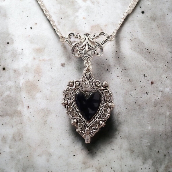 Gothic Black Heart - Etsy