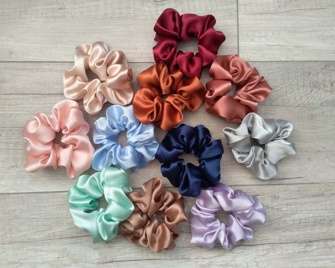 MUCHOS COLORES Seda scrunchy seda satinado scrunchie seda tie | Etsy