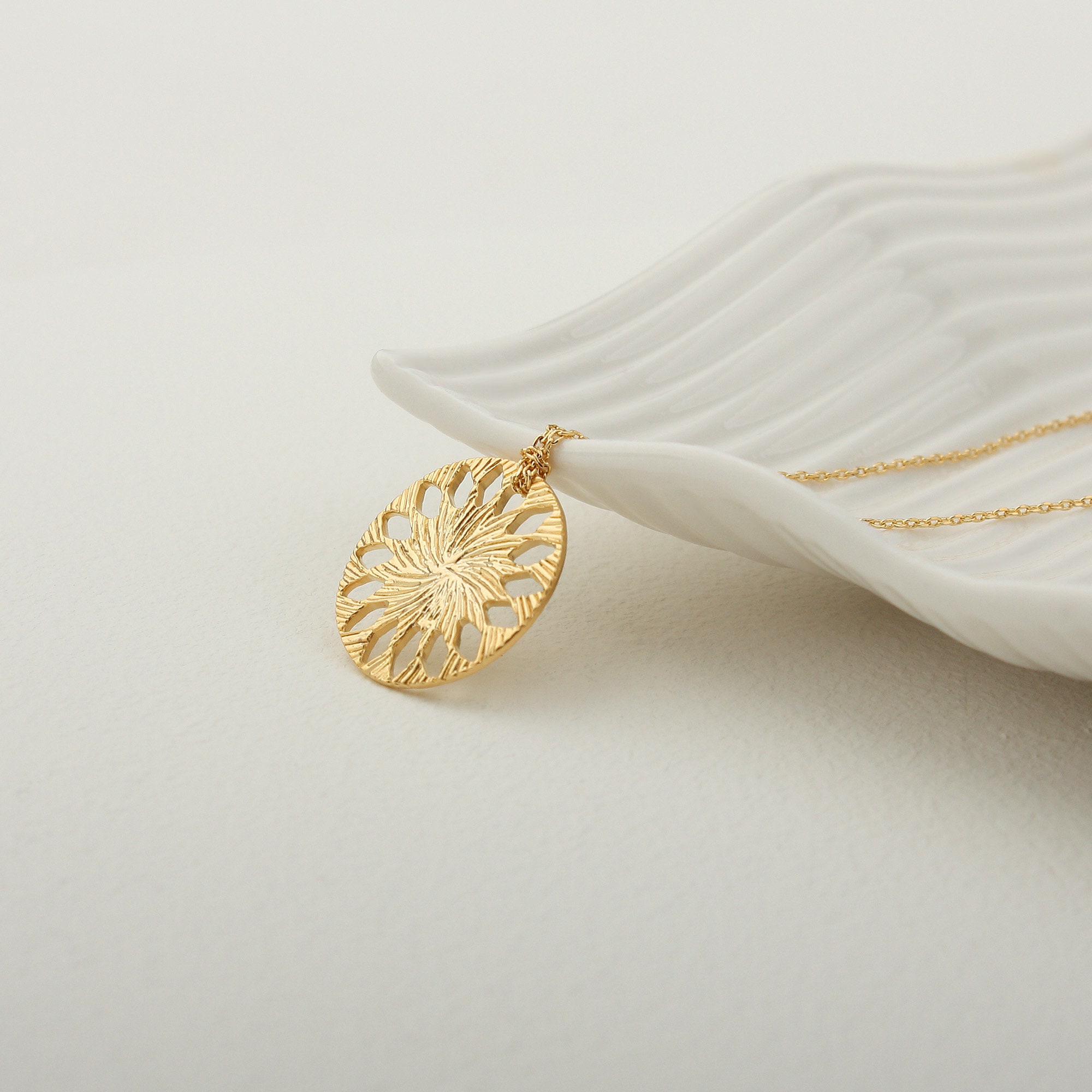 Matte Gold Sun Necklace Vintage Gold Solar Medallion Sunbeam - Etsy