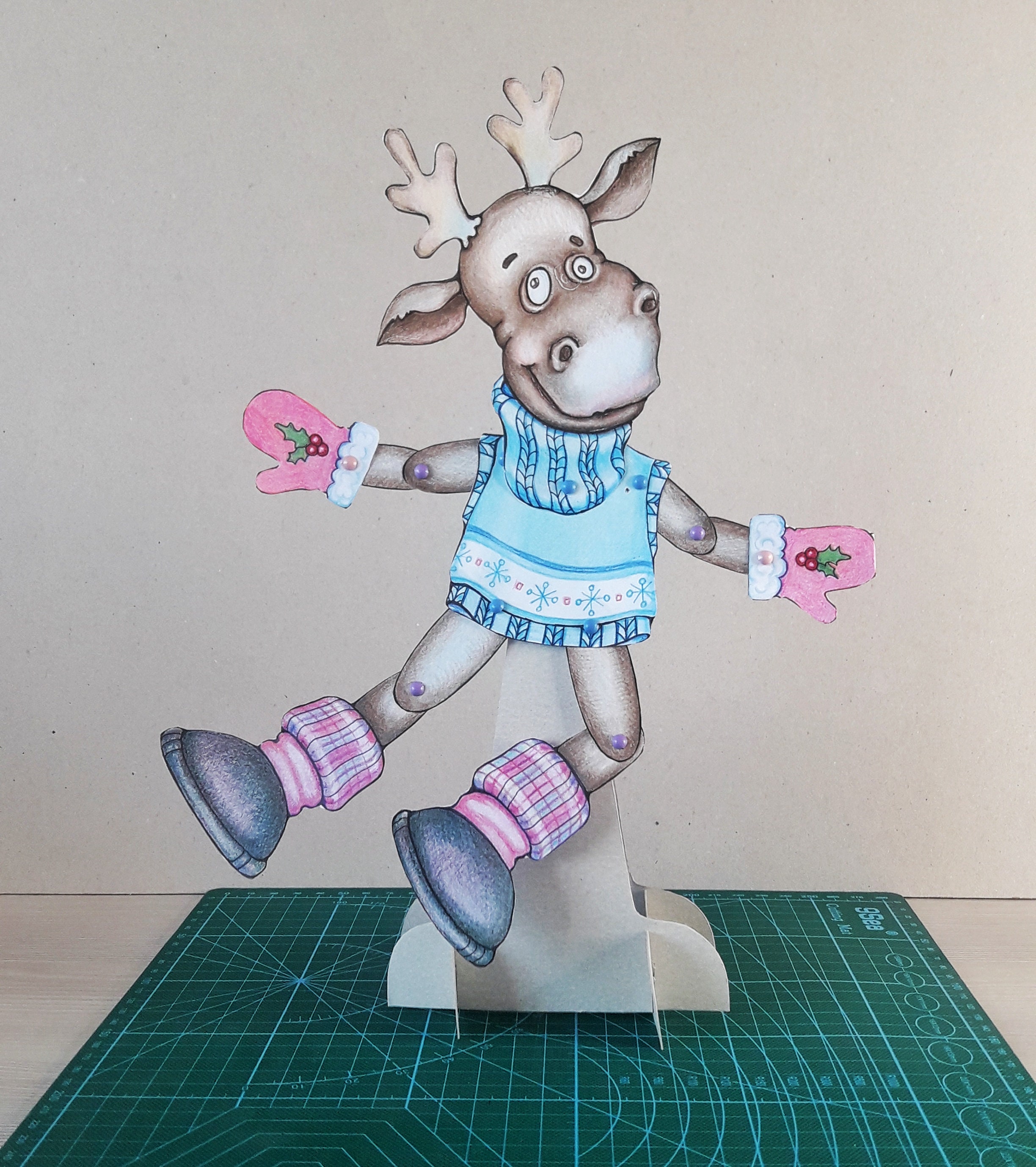 Printable Christmas reindeer Articulated paper doll Paper craft deer ...