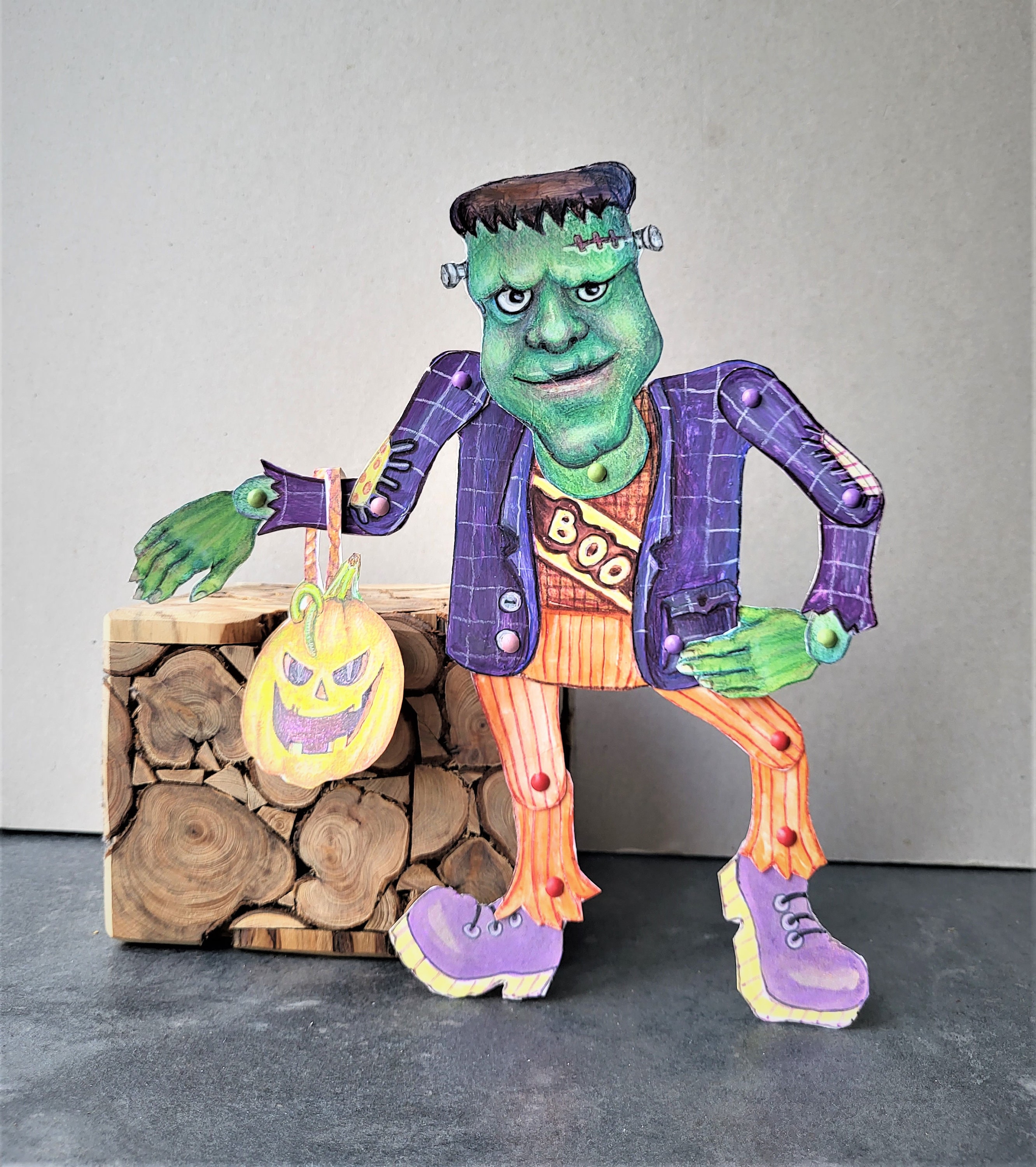 Frankenstein Articulated Paper Doll: DIY Halloween Puppet With Stand ...