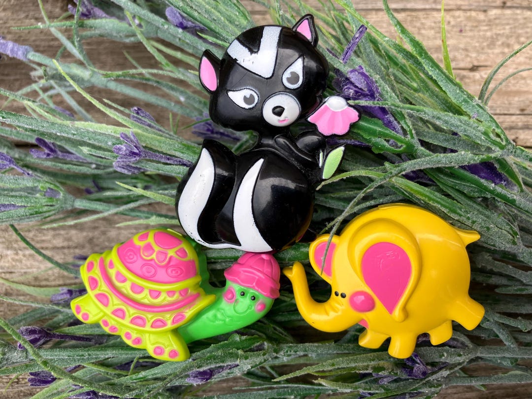 Avon Glacé Pin-vintage Avon Perfume Pin-spring Creatures - Etsy