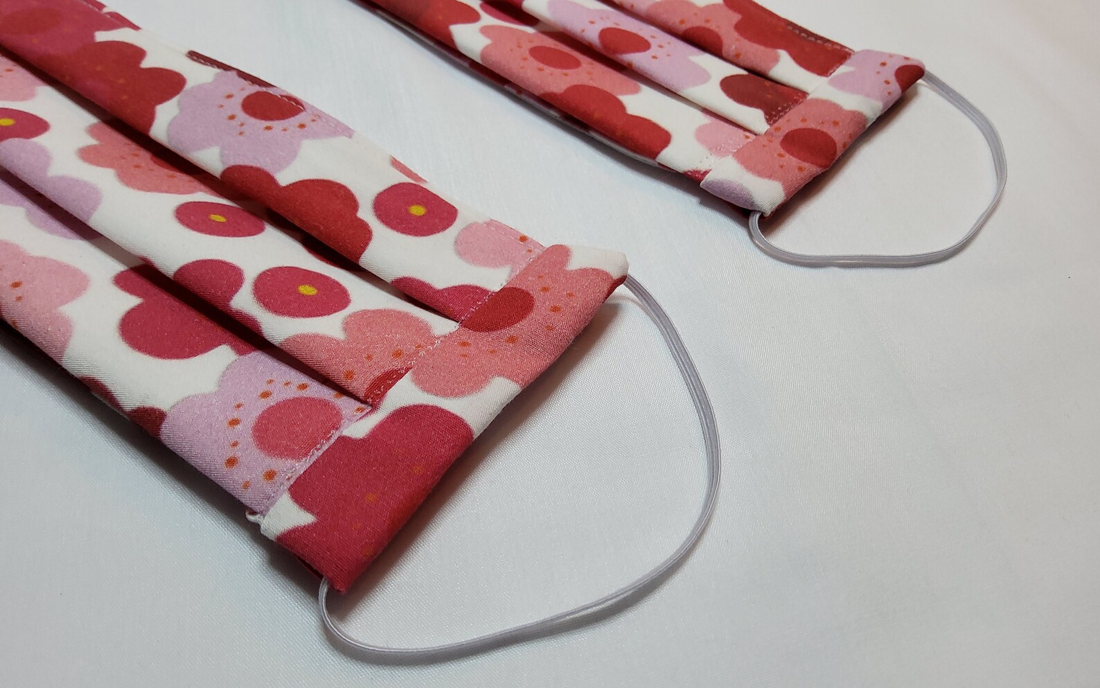 Cherry Blossom Mask Pleated | Sakura Flower Face Mask | Nose Wire ...