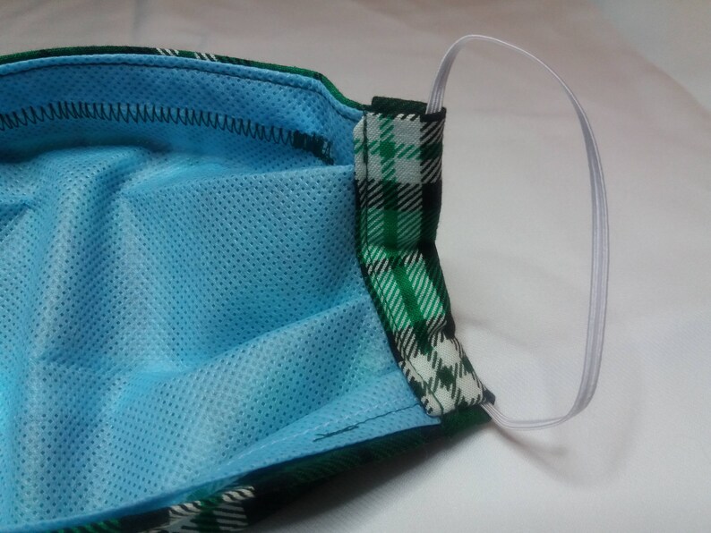Green Plaid Holiday Mask | Winter Face Mask | Washable Filter Pocket ...