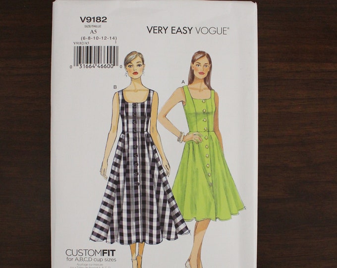 Vogue V9182, Close Fitting Through Bust, Side Front and Back Seams ...