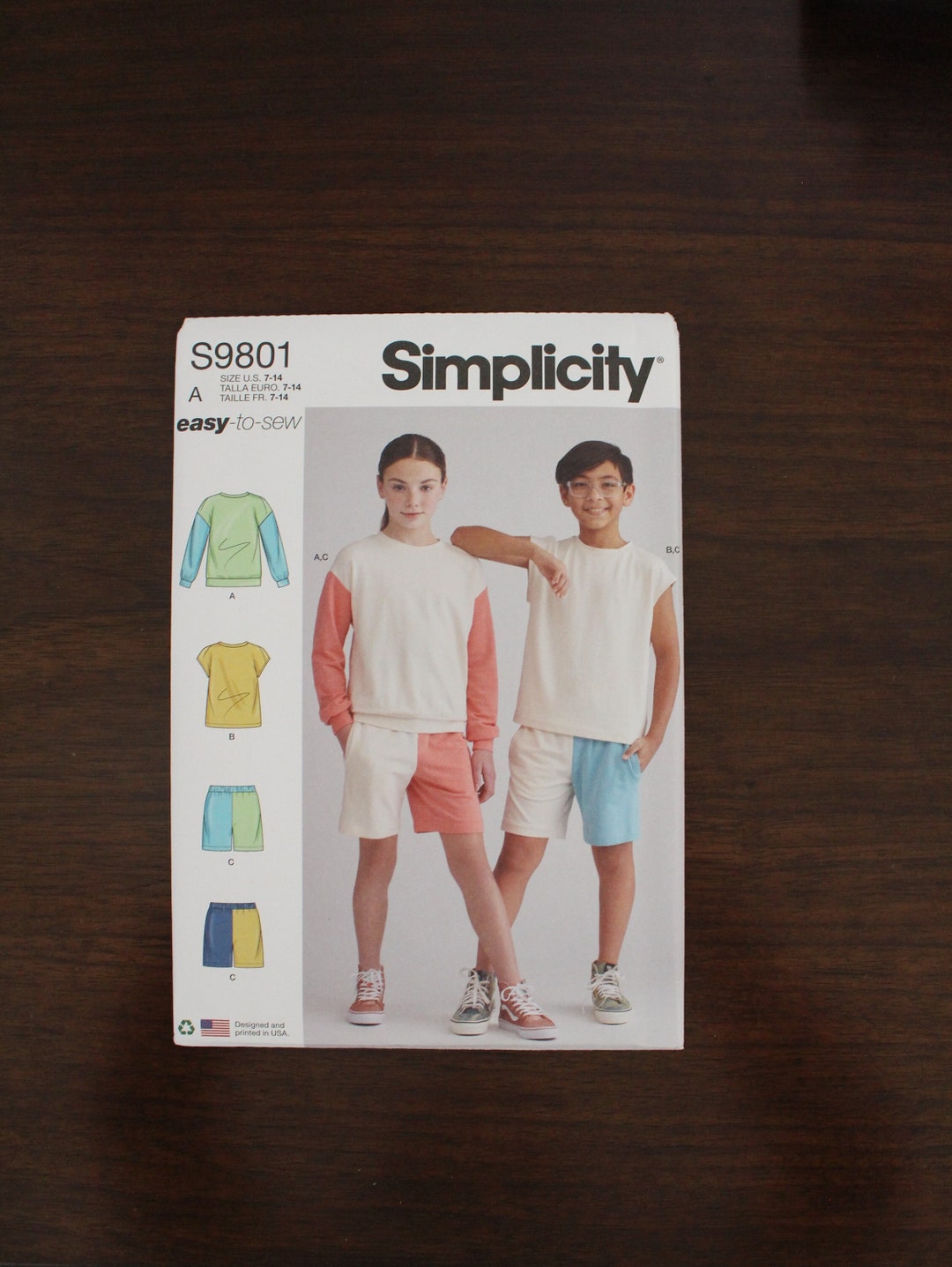 Simplicity S9801 Boys and Girls Sweatshirt and Shorts, Fleece, Ponte ...
