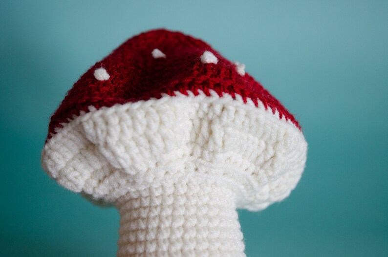 Smurfs Mushroom Crochet English Pattern, Smurfs House Pattern ...