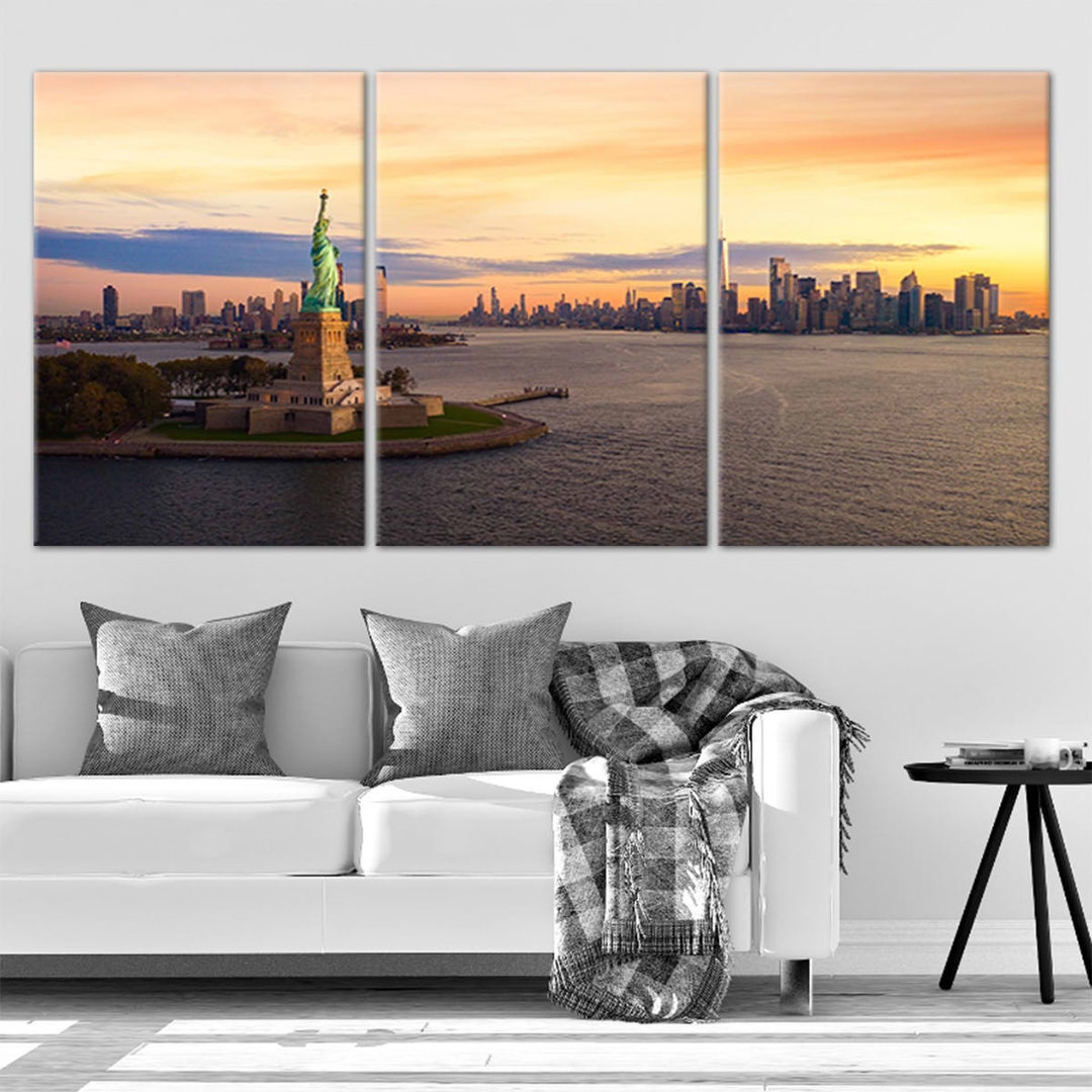 Statue of Liberty Canvas, New York Skyline Canvas Art Print, Manhattan ...
