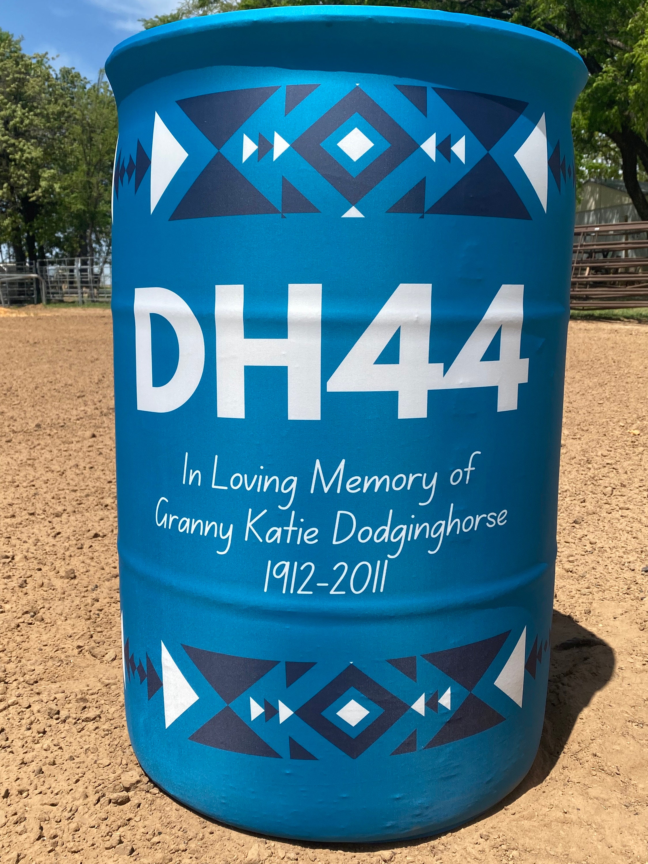 Set of 4 Custom Barrel Covers or Garbage Can Covers - Etsy