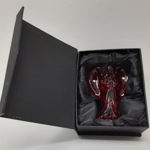 Home Decoration Present Elegant Angel Figurines Gift Mom House Gift ...