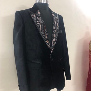 Hand Embroidered Fancy Tuxedo Suit for Men | Wedding Wear Tuxedo Suit ...