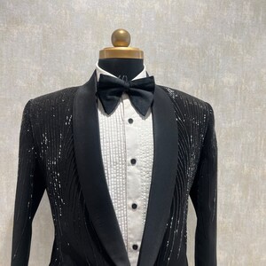 Hand Embroidered Fancy Tuxedo Suit for Men | Wedding Wear Tuxedo Suit ...