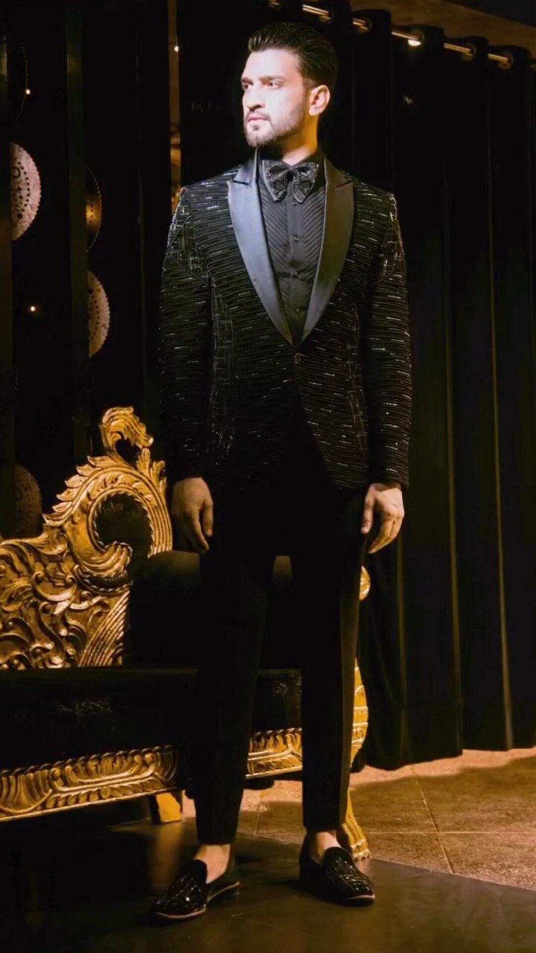 Hand Embroidered Fancy Tuxedo Suit for Men | Wedding Wear Tuxedo Suit ...