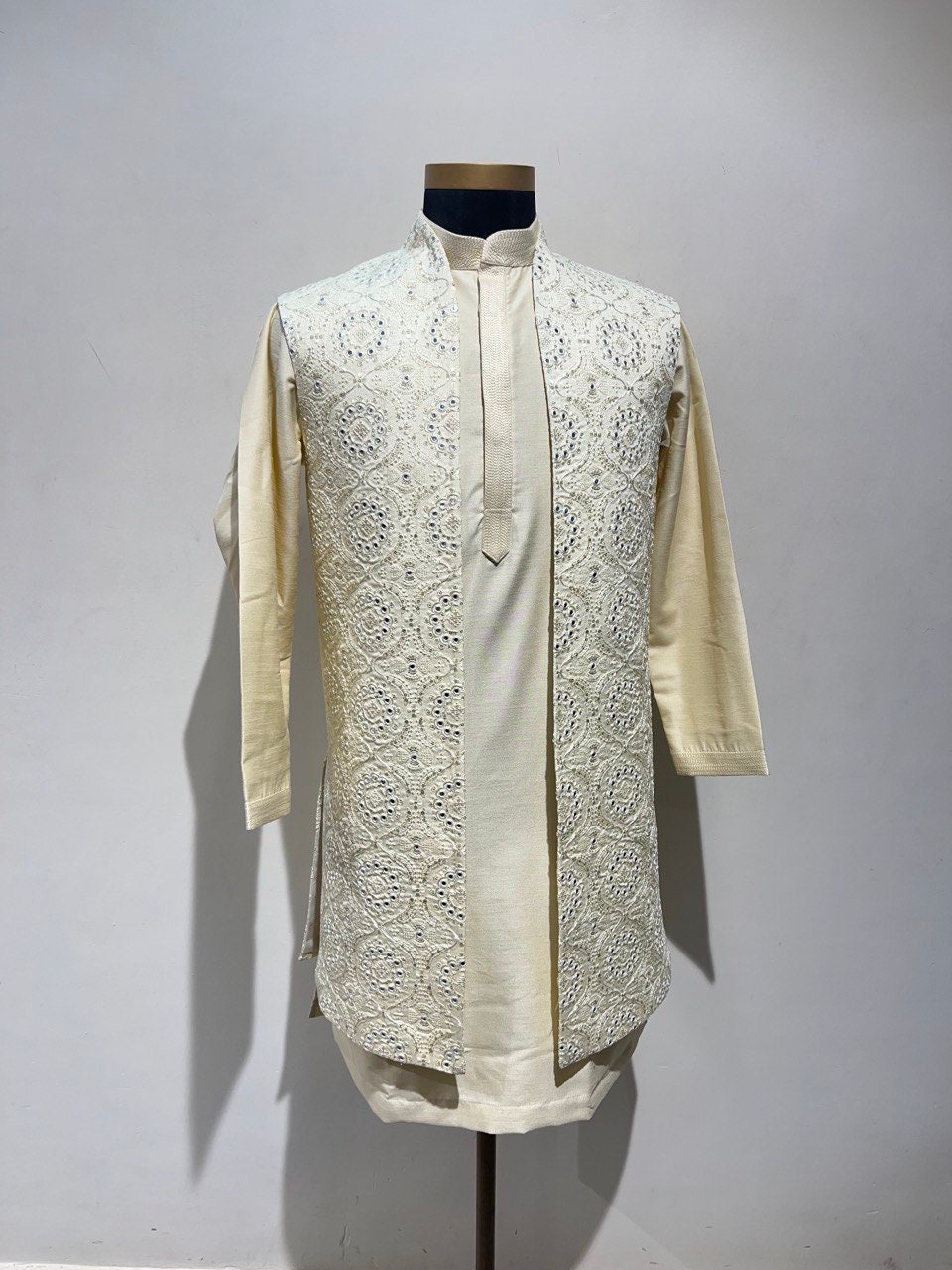 Pambansang Kasuotan Ng Pilipinas