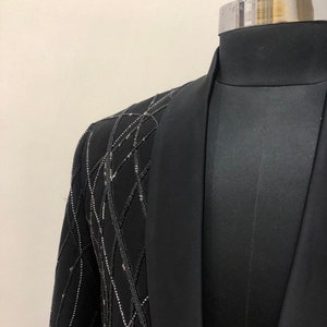 Hand Embroidered Fancy Tuxedo Suit for Men | Wedding Wear Tuxedo Suit ...