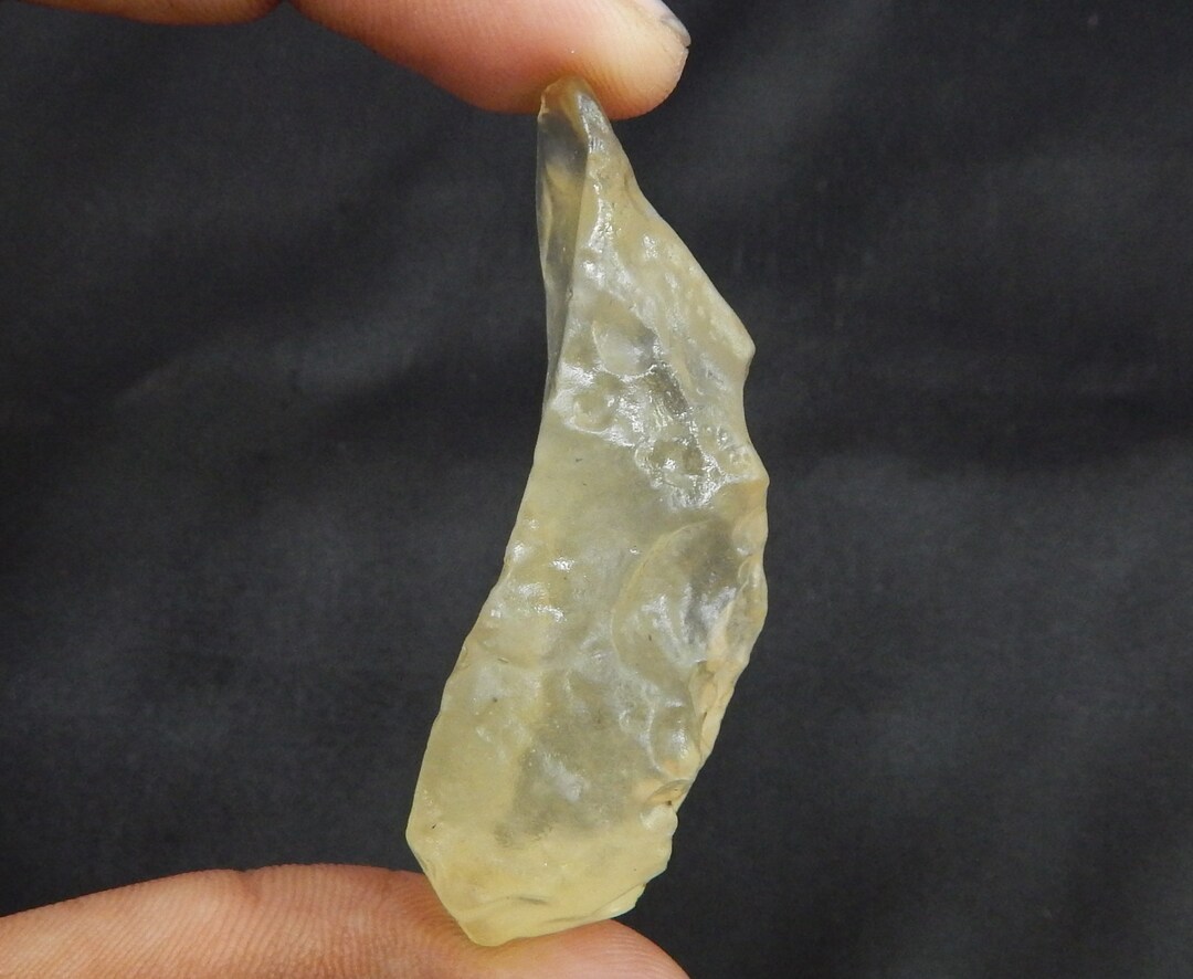 Libyan Desert Glass, Libyan Gold Tektite, Meteorite Stone, Great Sand ...