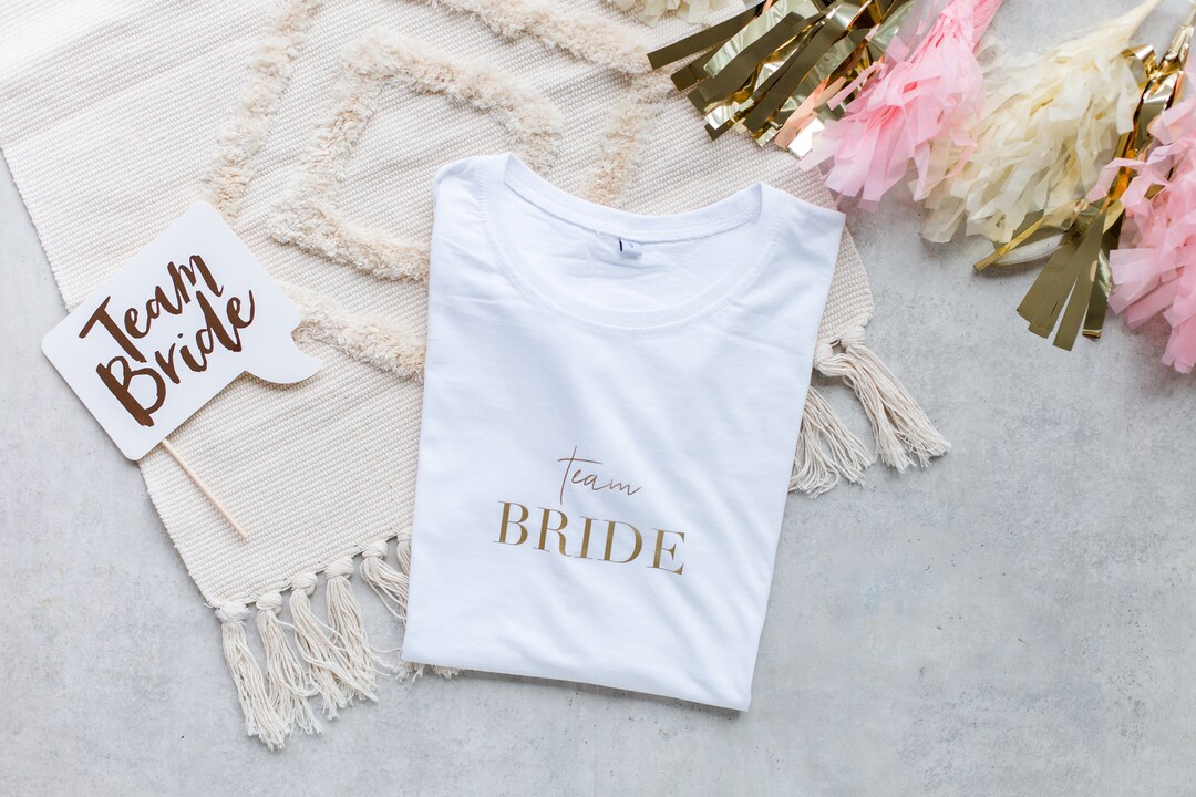 T-shirt team Bride White Loose Fit Lettering in Different Colors - Etsy UK