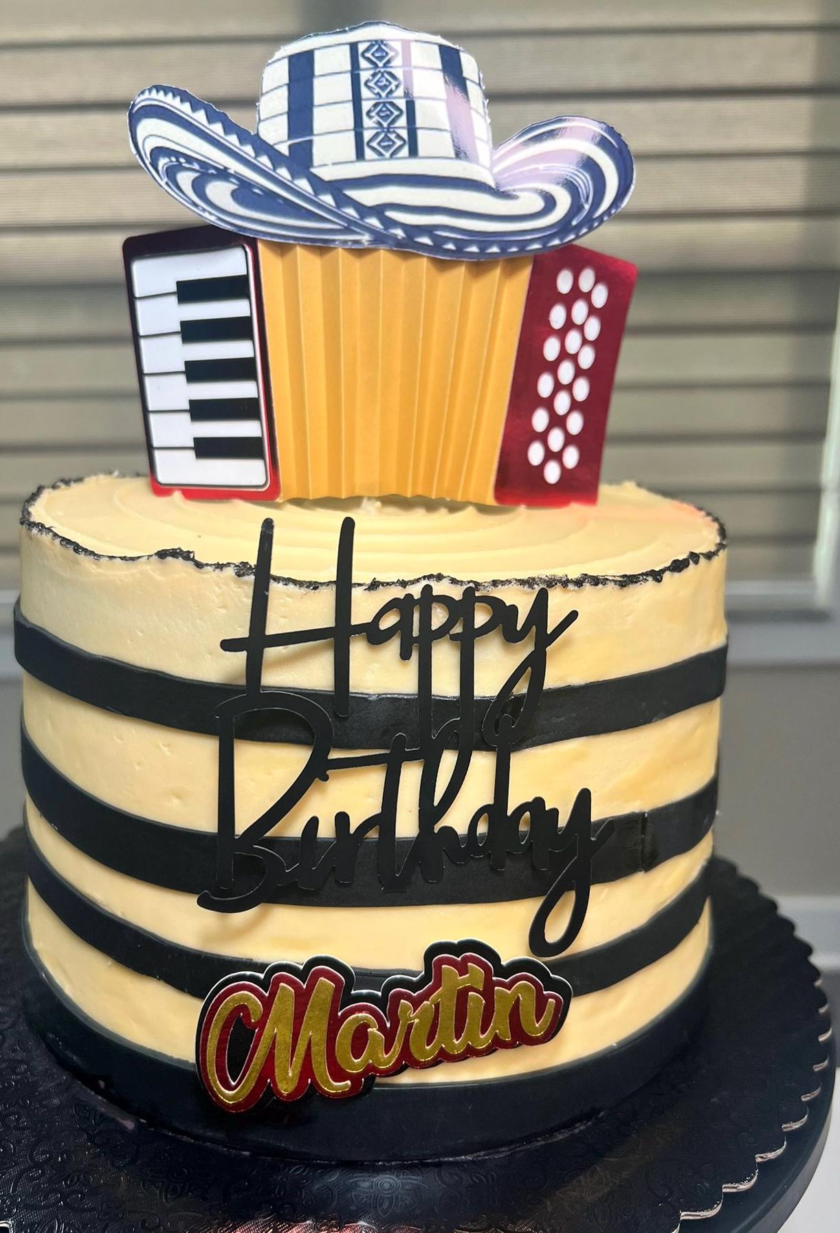 Cake Topper Acordeon, Sombrero Voltiao, Traditional Colombia Cake ...