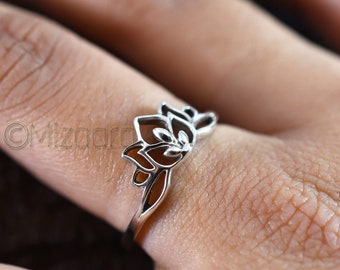 Silver Lotus Ring - Etsy