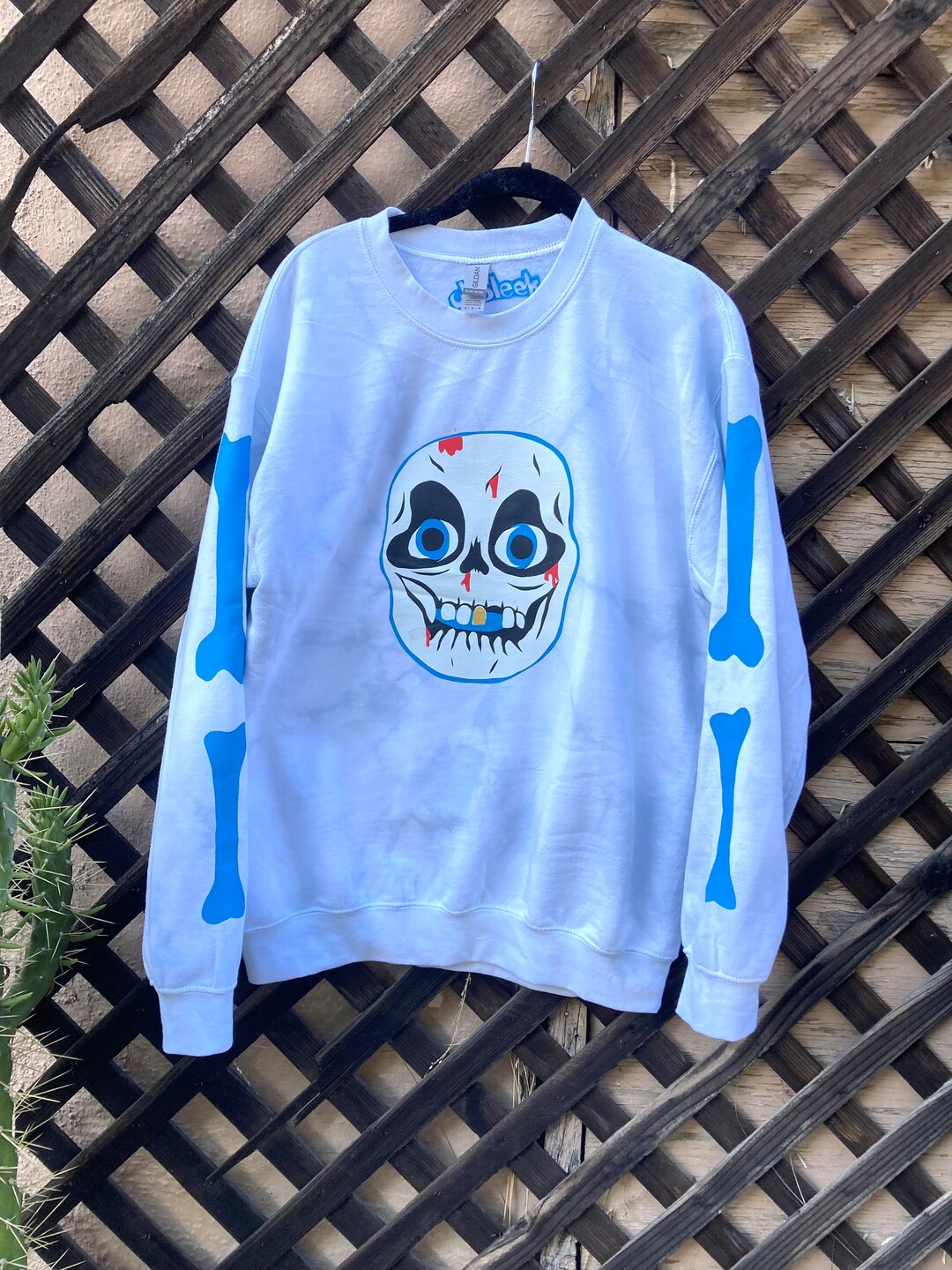 Cartoon Skull, HTV Vinyl HAND CUT, One of a Kind Design, Hand Made - Etsy