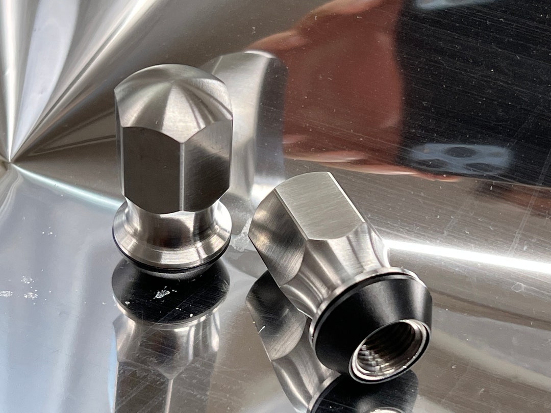 Floating Rotating 60 Degree Seat Closed End Titanium Lug Nut 12x1.5 ...