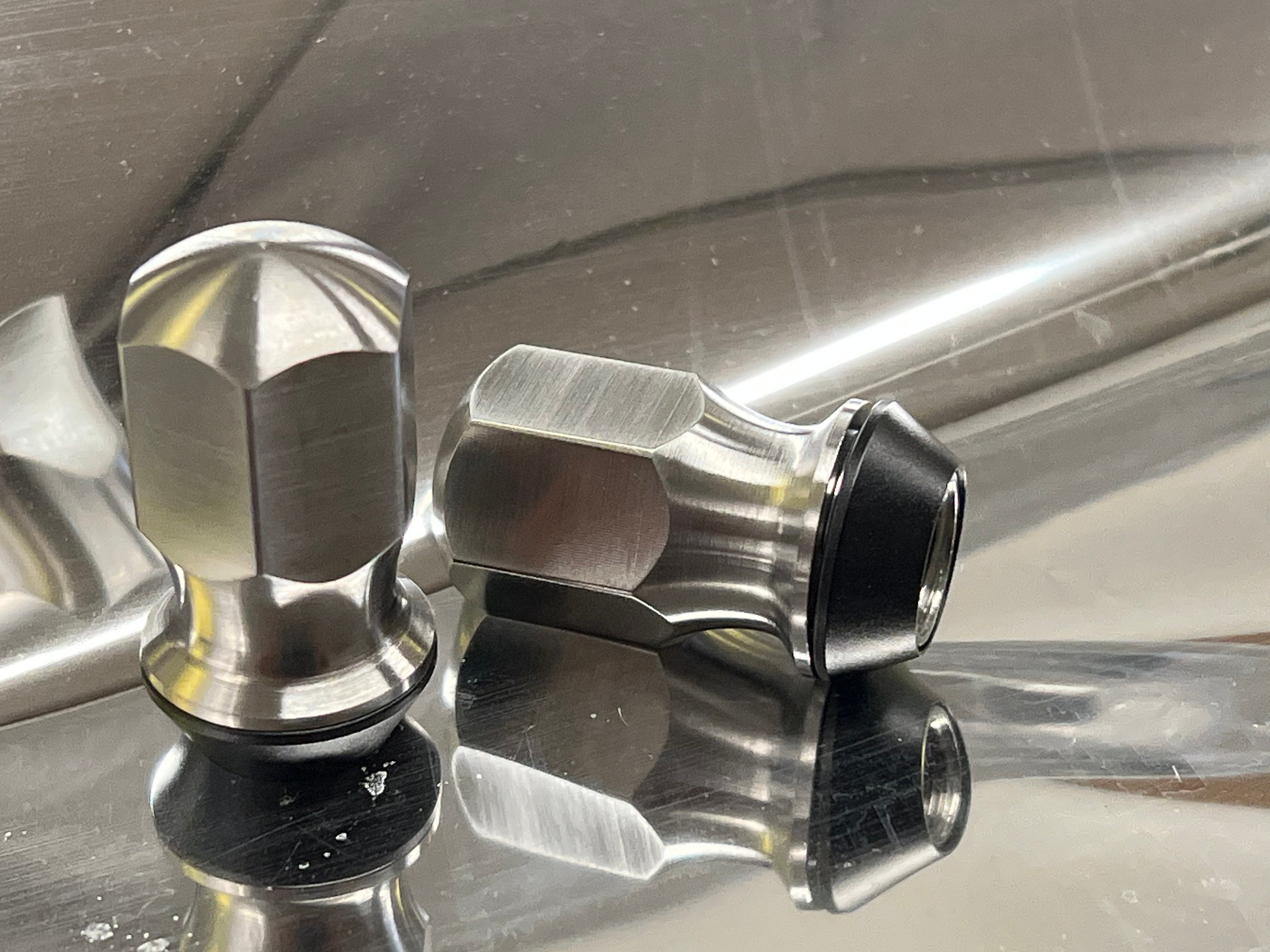 Floating Rotating 60 Degree Seat Closed End Titanium Lug Nut 12x1.5 ...
