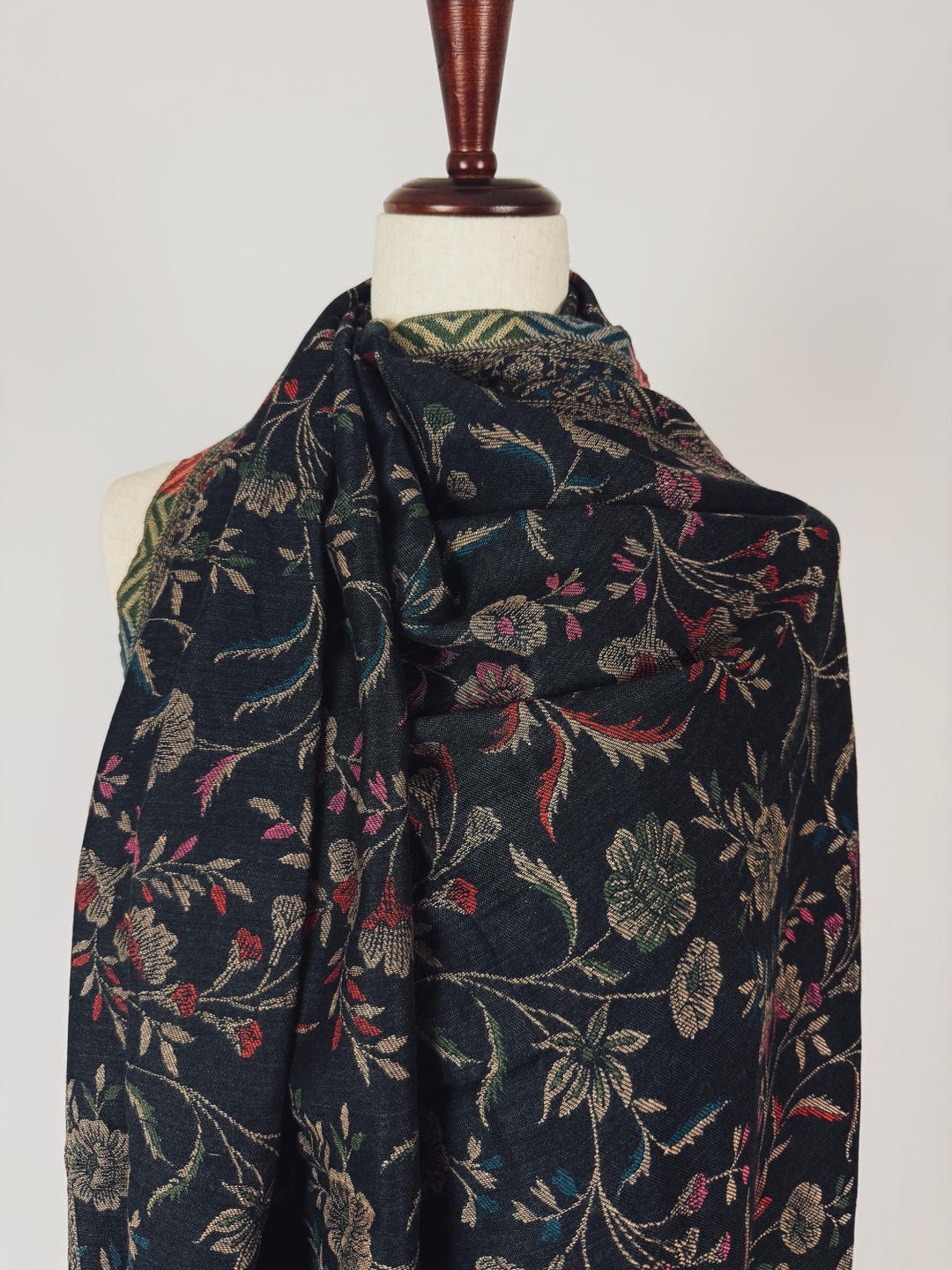 Kashmiri Wool Shawl in Kani Weave Traditional Pattern | Cashmere Wrap ...