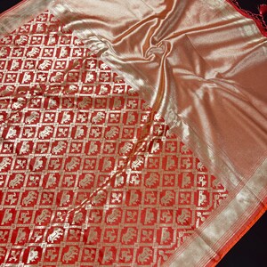 Gorgeous Peach Color Traditional Banarasi Silk Handloom Saree With ...