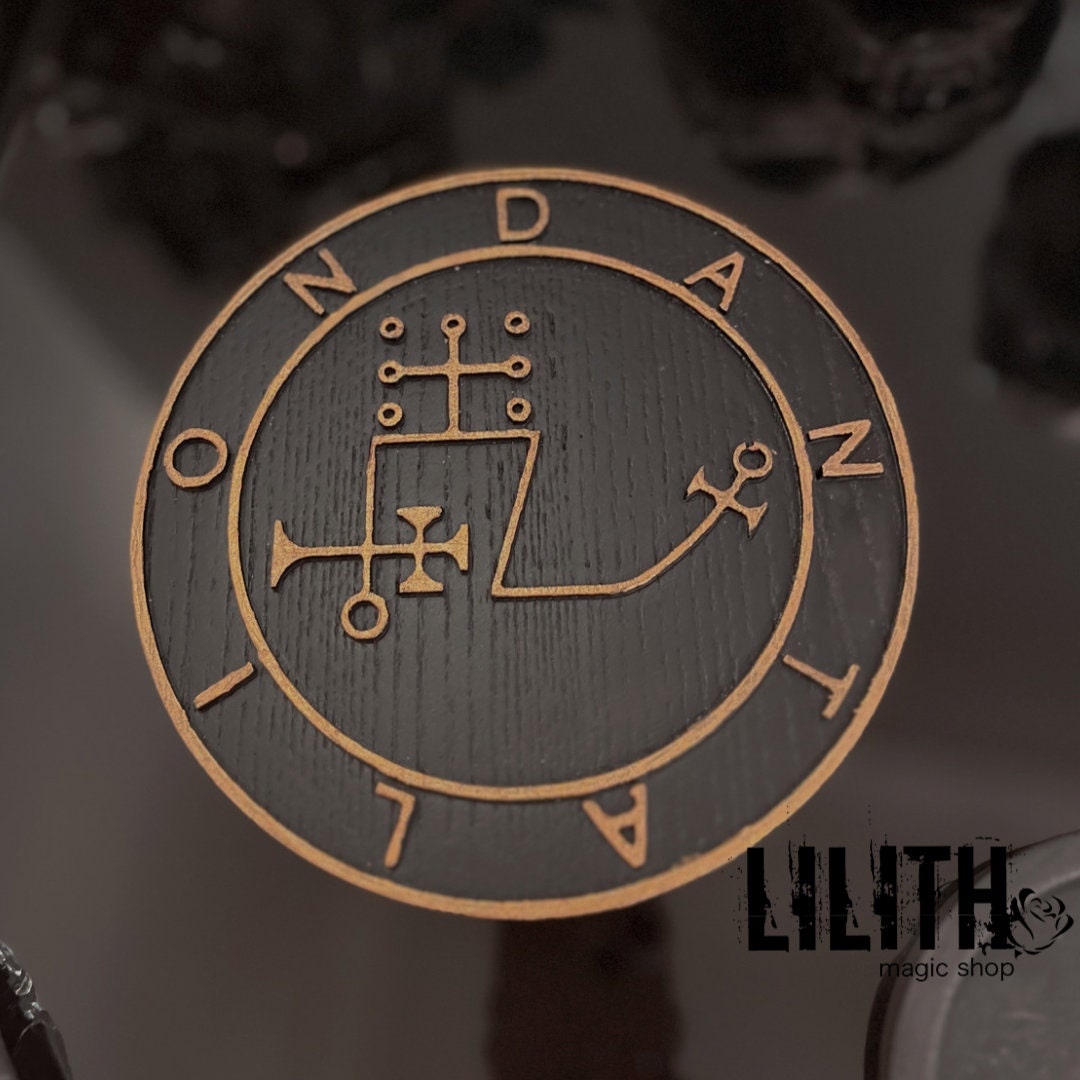 Duke Dantalion Wooden Altar Pentacle for Casting Black Magick Spells ...