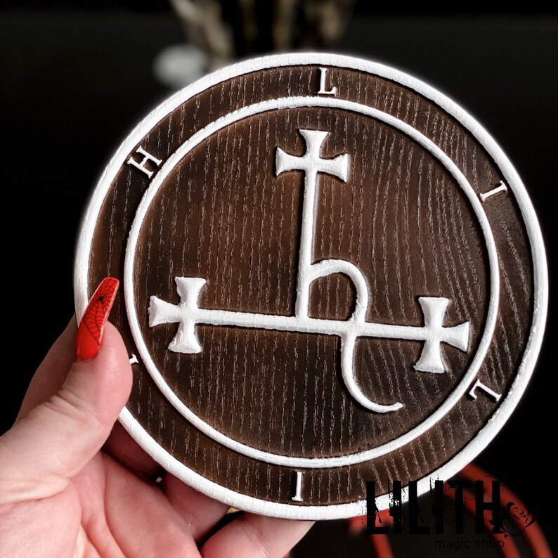 Lilith Sigil Wooden Ash Tree Altar Pentacle - 6 Inches Diameter - Etsy