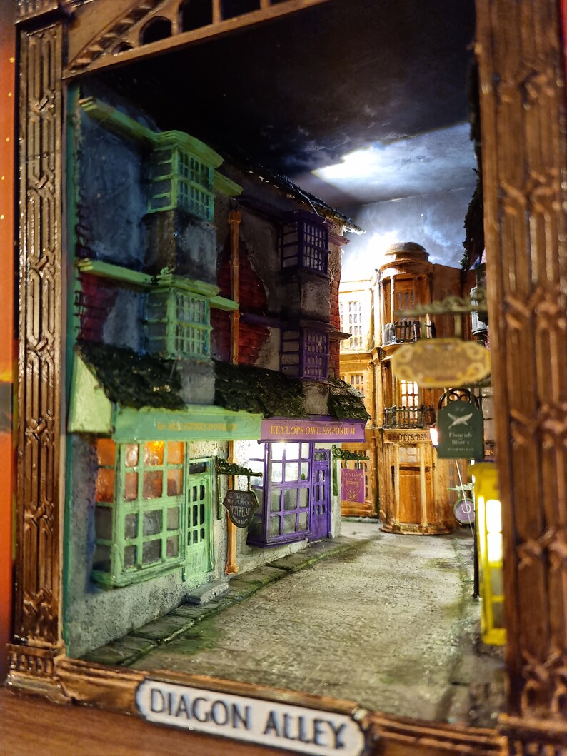 Wizard's Book Nook Diagon Alley Gringotts Wizarding Bank - Etsy Wizard's Book Nook Diagon Alley Gringotts Wizarding Bank - Etsy