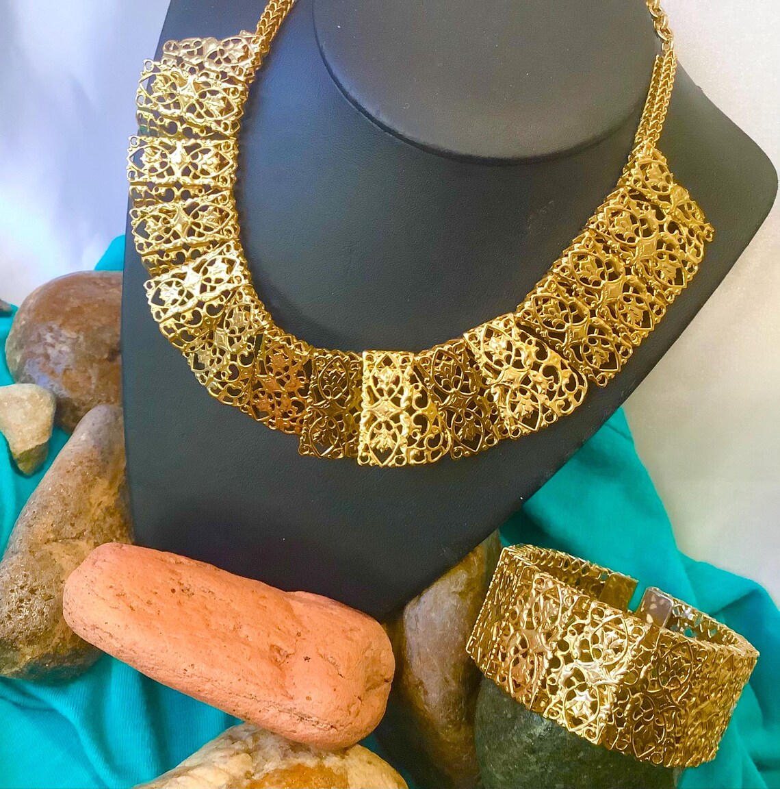 Vintage Sarah Coventry Gorgeous Chantilly Lace Cleopatra Necklace and ...