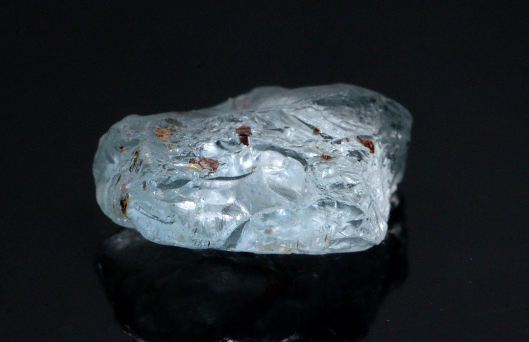 Natürlicher Aquamarin Hochwertiger Aquamarin Rohstein, kleiner roher ...