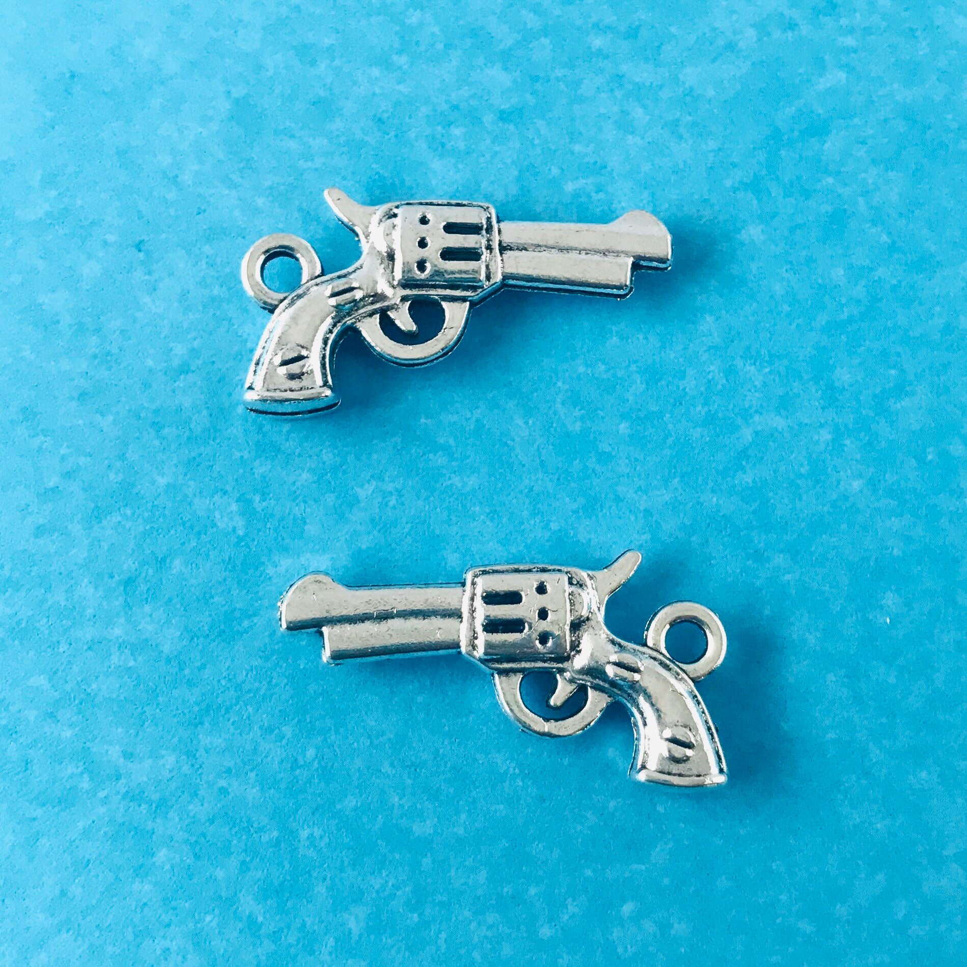 10 Hand Gun Charmrevolver Pistol Charmpolice Charm - Etsy