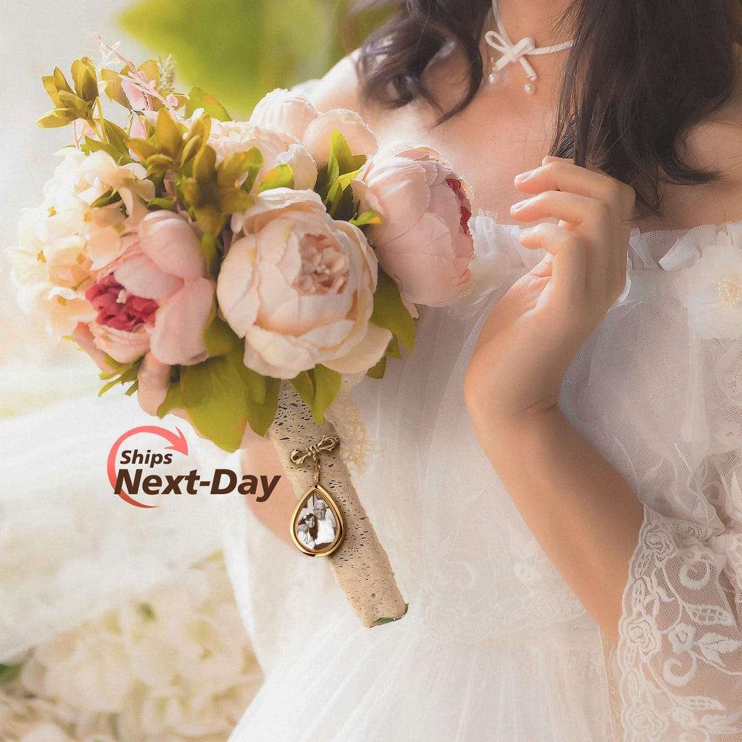 Bridal Bouquet Memorial Photo Charm - Custom Photo Lapel Pin - Bridal ...