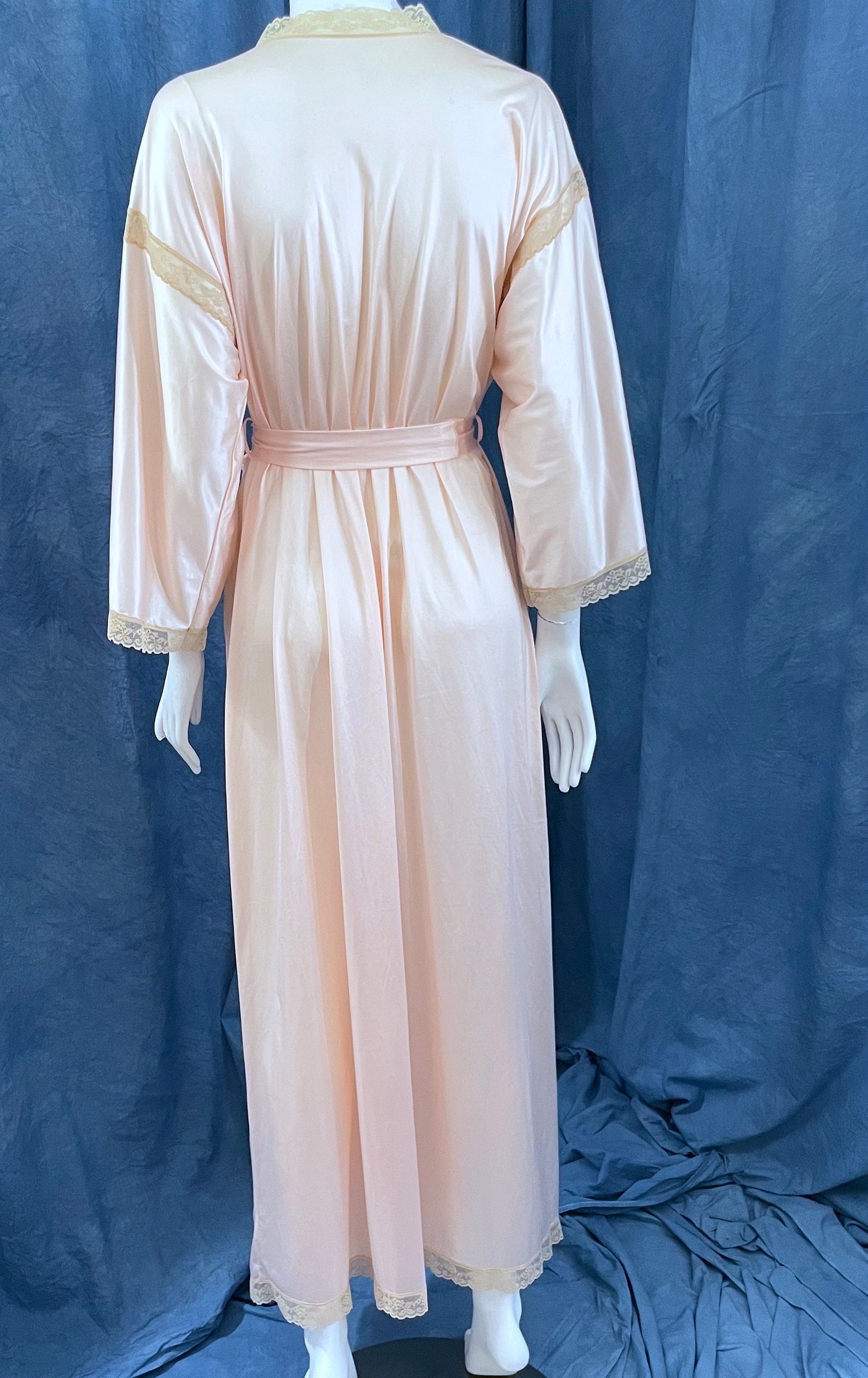 Vintage 1980's Bath Robe Long Sleepwear Dressing Gown Nylon and Lace ...
