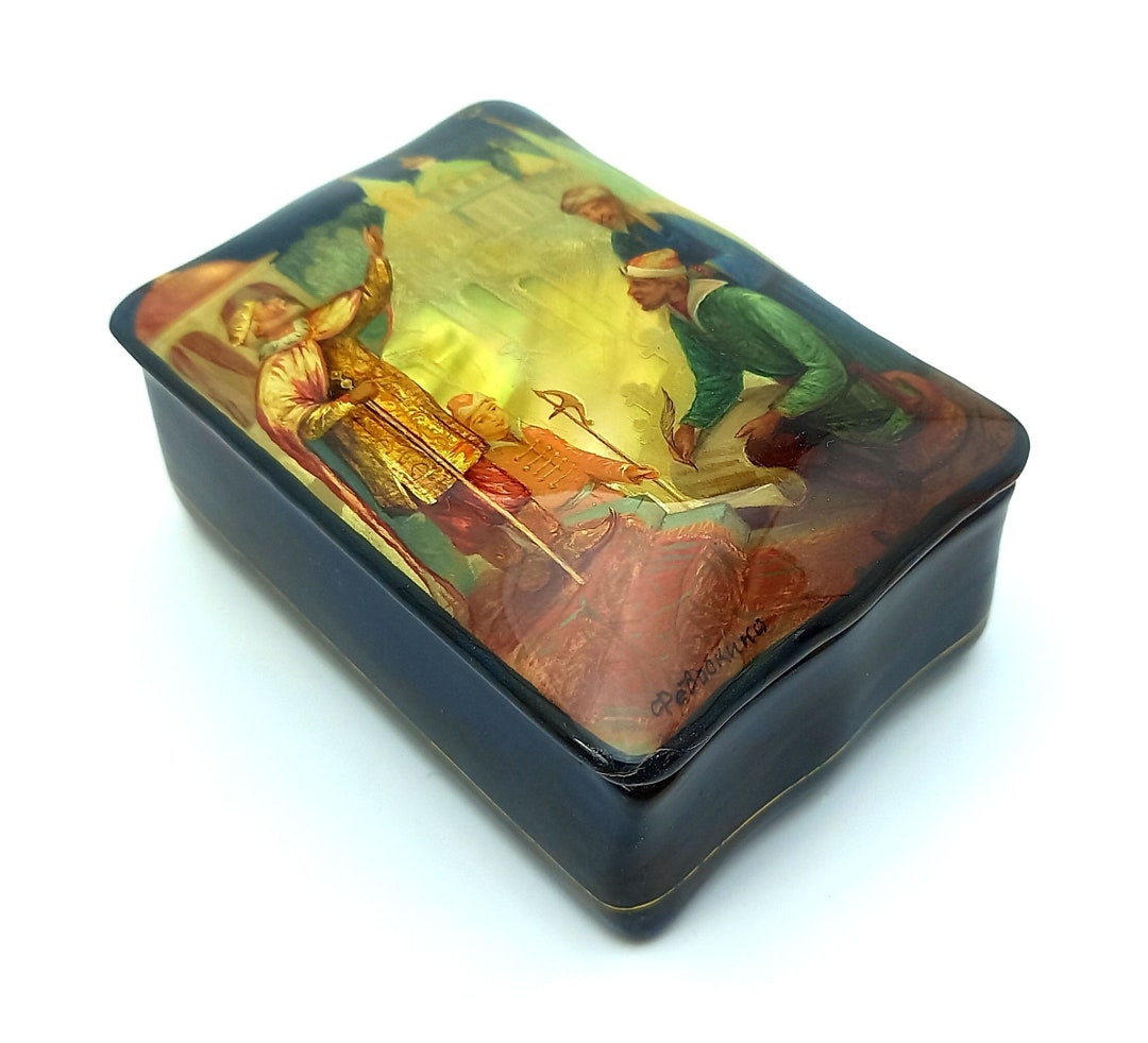 Russian Lacquer Box Fedoskino Hand Painted Upon Mother of Pearl Inlay ...